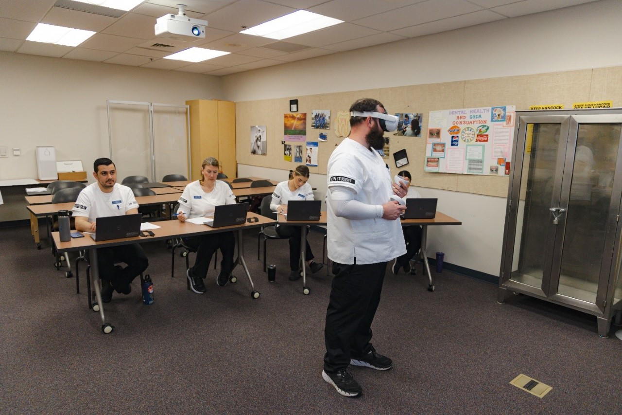 AHC Nursing Students Hone Skills Using VR
